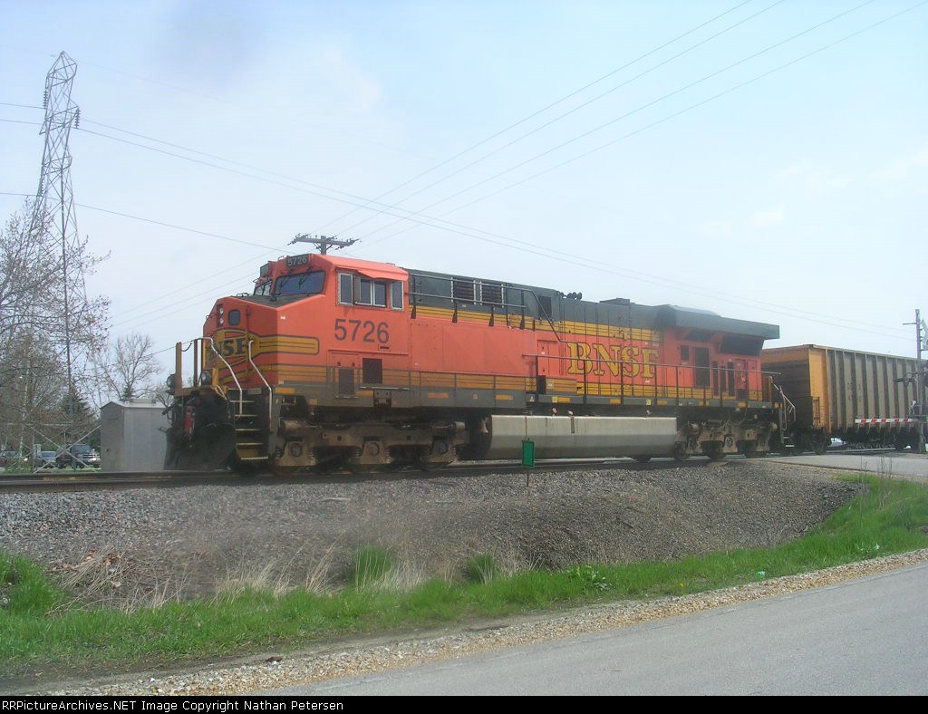 BNSF 5726